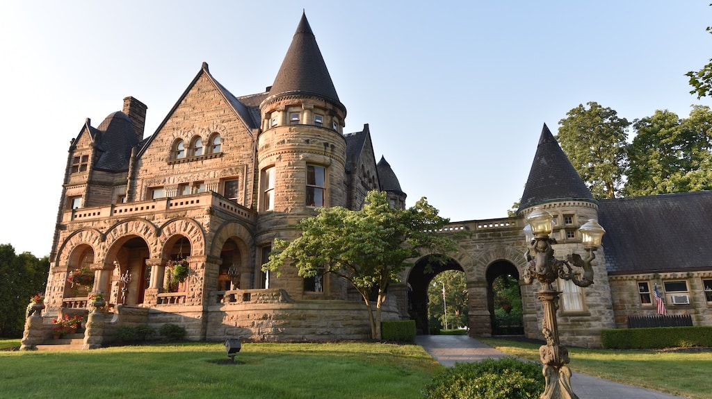 Historic Pennsylvania Castle: Best Place for Romance 2026